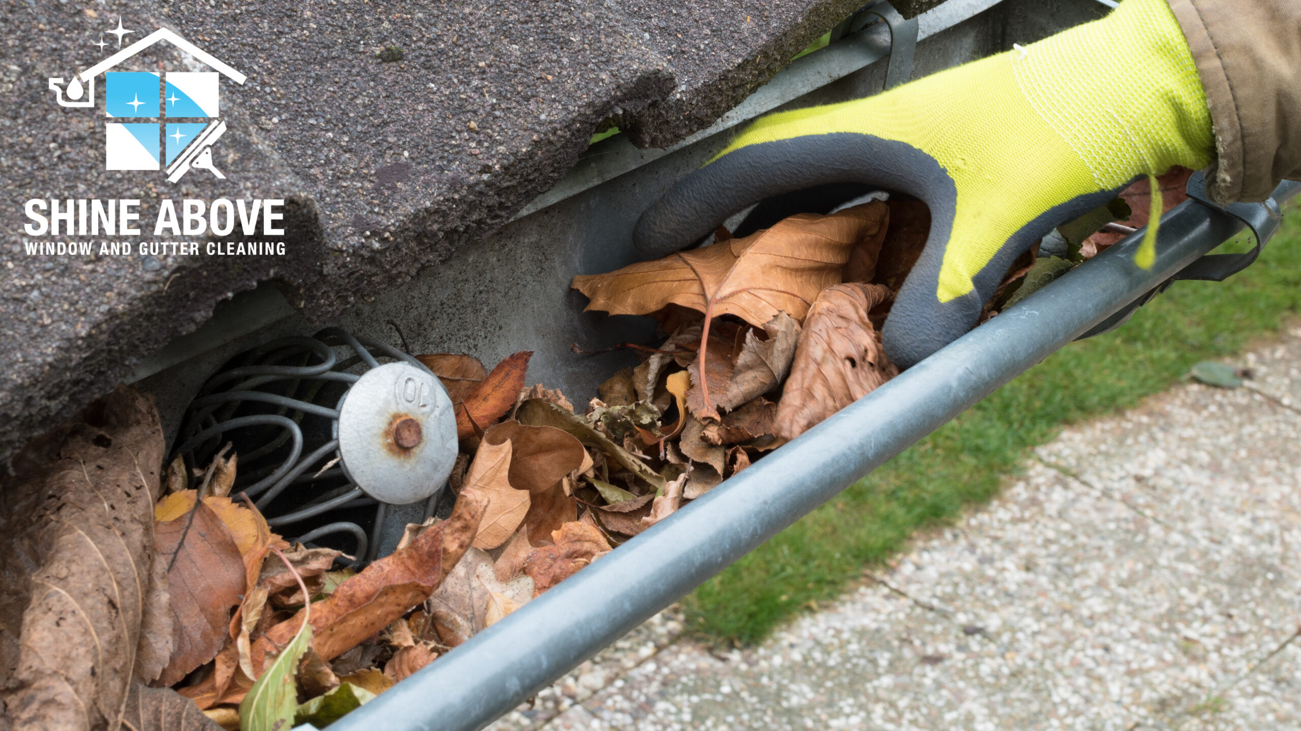 Eavestrough & Gutter Cleaning Services - Shine Above